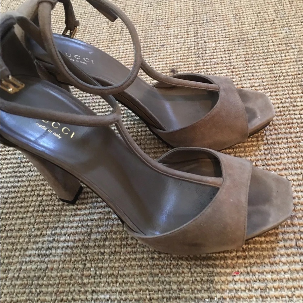 Authentic Gucci T-Strap Heel Neutral Mud Color - Gem